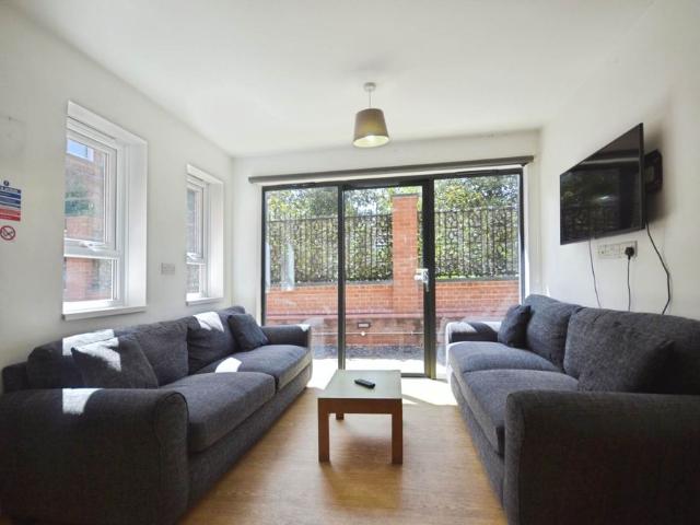 Price £2,750 pcm Available Now Furnished