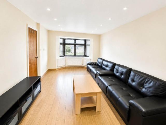 Price £2,600 pcm Available Now Unfurnished