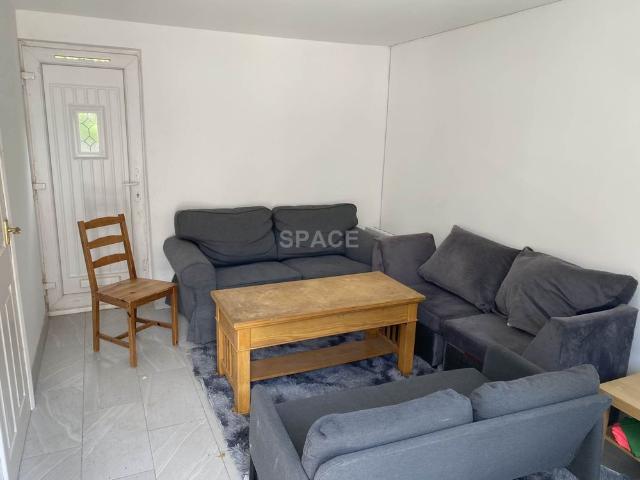 Price £2,875 pcm Available 01/07/2026 Furnished
