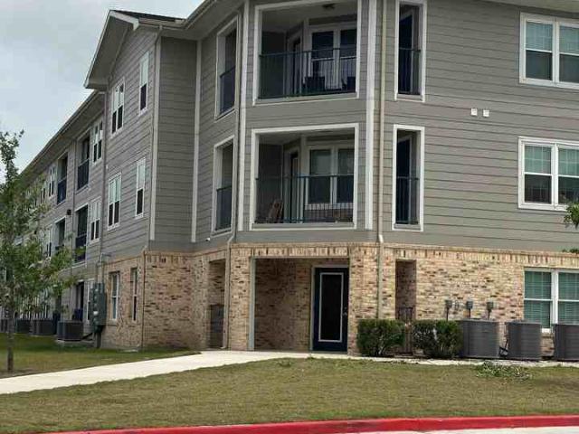 PRICE LOFTS 2 Bedroom Apartment for Rent at 54 S Price Rd, Brownsville, TX 78521