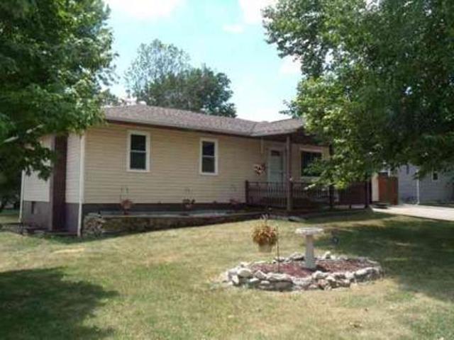 PRICE REDUCED! Nice ranch style home with attached garage Moberly for sale in Moberly, Missouri