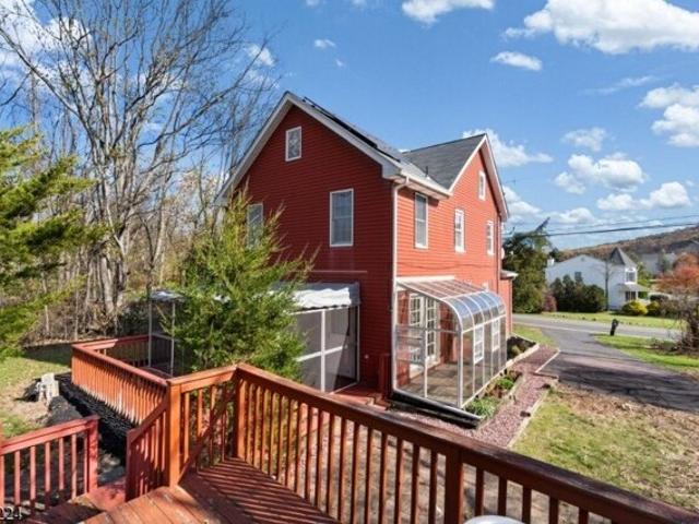Prices Switch Rd, Vernon, Home For Sale