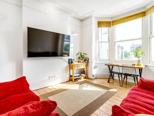 Prideaux Road, Clapham, London SW9, 2 bed flat to rent, £2,250 pcm | PrimeLocation