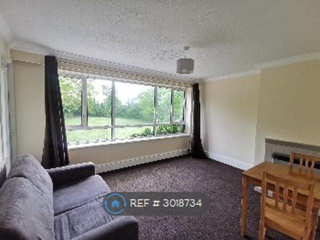 Priestwood Square, Bracknell RG42, 1 bed flat to rent, £975 pcm | PrimeLocation