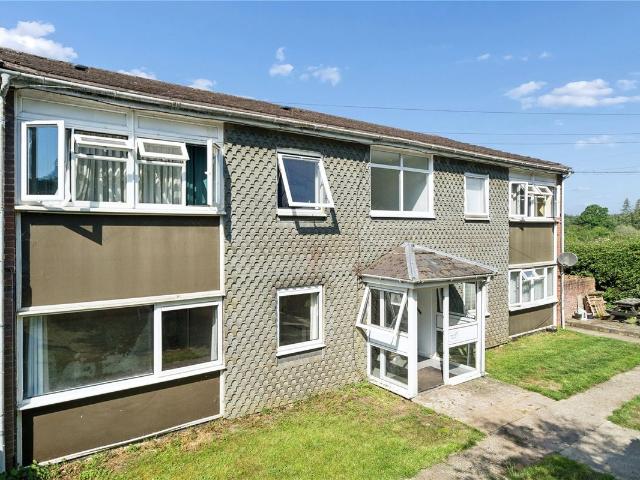 Priest Close, Nettlebed, Henley On Thames, Oxfordshire RG9, 2 bed flat to rent, £1,350 pcm | PrimeLocation