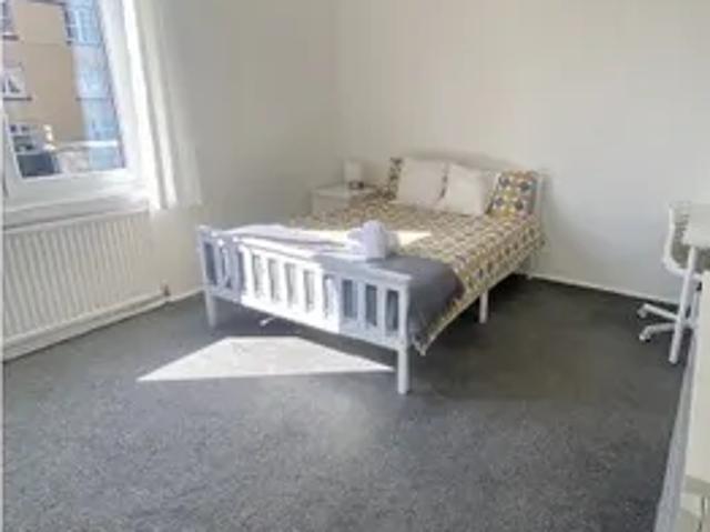 Priestfield Road, City of Edinburgh, EH16 5HY, United Kingdom | Room for rent #109599258 | Rentberry