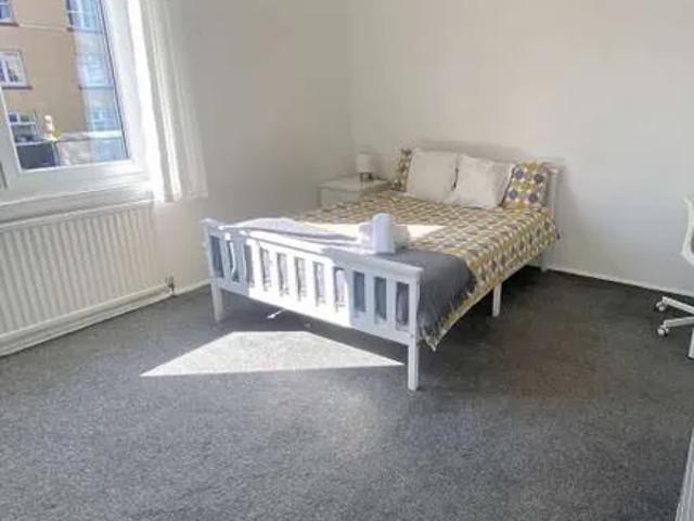 Priestfield Road, City of Edinburgh, EH16 5HY, United Kingdom | Room for rent #167446537 | Rentberry