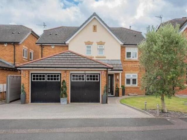 Priestfields, Leigh, 5 Bedroom Detached