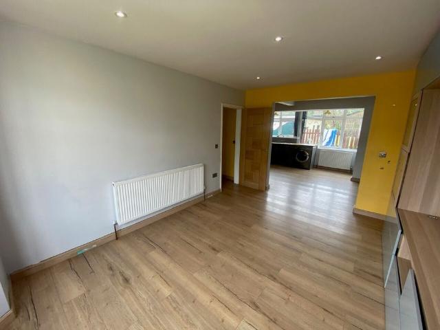 Priesthorpe Avenue, Pudsey, Stanningley
