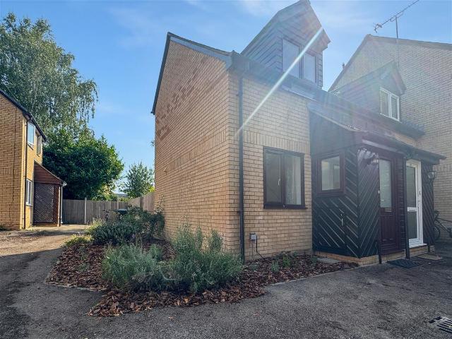 Primary Court, Chesterton CB4, 1 bed terraced house to rent, £1,300 pcm | PrimeLocation