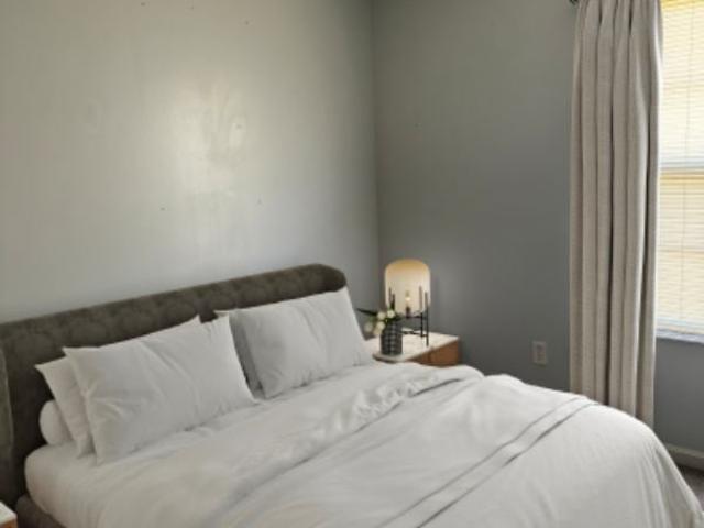 Primary Suite| 5 miles to BOSK | $1099| Vineyard