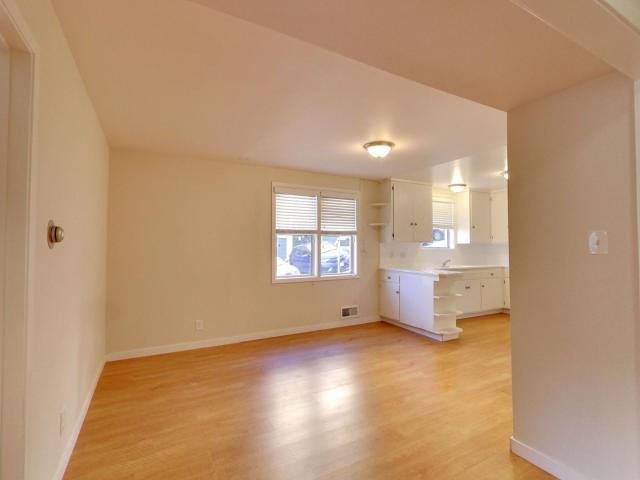 Prime Telegraph Hill Location! Just 11 Min Walk to FiDi!