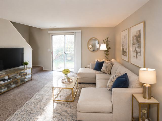 Prime Apartments & Townhomes at Ridgeway 2 Bedroom Apartment for Rent at 2375 Eagle Ridge Dr, Dayton, OH 45459