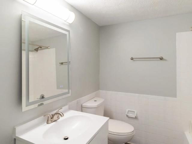 Prime Apartments 2 Bedroom Apartment for Rent at 3501 Pimlico Pkwy, Lexington, KY 40517
