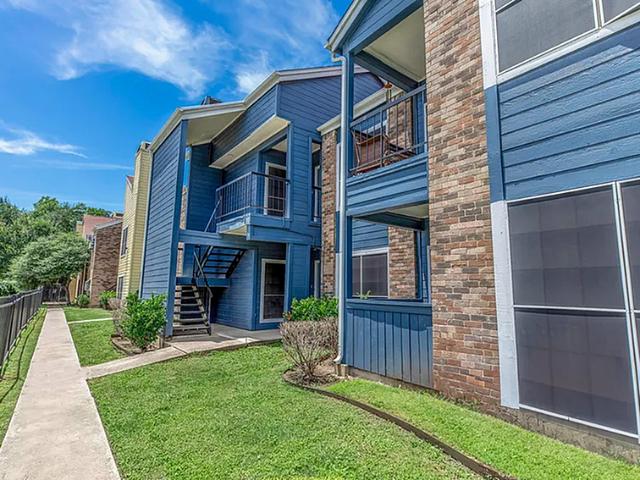 Prime at Lake Highlands 1 Bedroom Apartment for Rent at 9727 Whitehurst Dr, Dallas, TX 75243