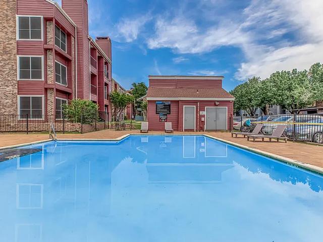 Prime at Lake Highlands 1 Bedroom Apartment for Rent at 9727 Whitehurst Dr, Dallas, TX 75243
