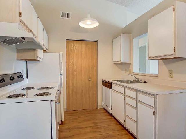 Prime at Oxford 3 Bedroom Apartment for Rent at 5081 Red Cloud Ct, Oxford, OH 45056