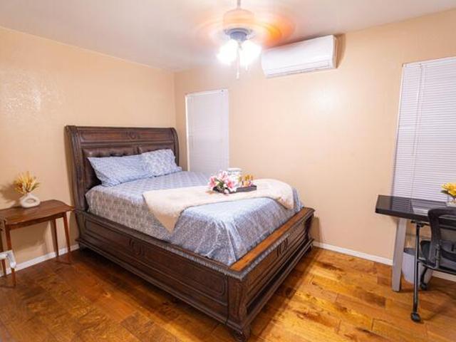 PRIME GLENDALE HOME