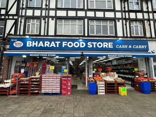 Prime High Street Convenience Store –. Property to rent £6,000 pcm £1,385 pw