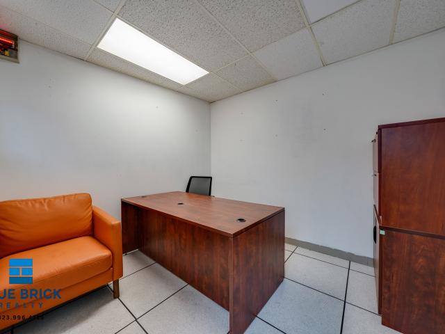 Prime Pico Boulevard Office Space with Flexible Layout
