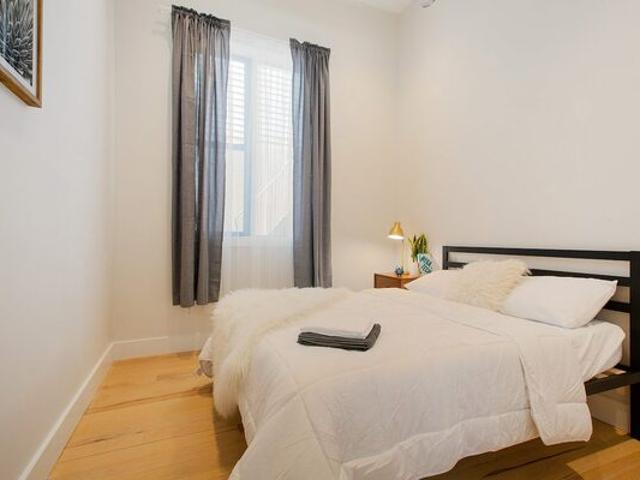 Prime Private ROOM in Williamsburg