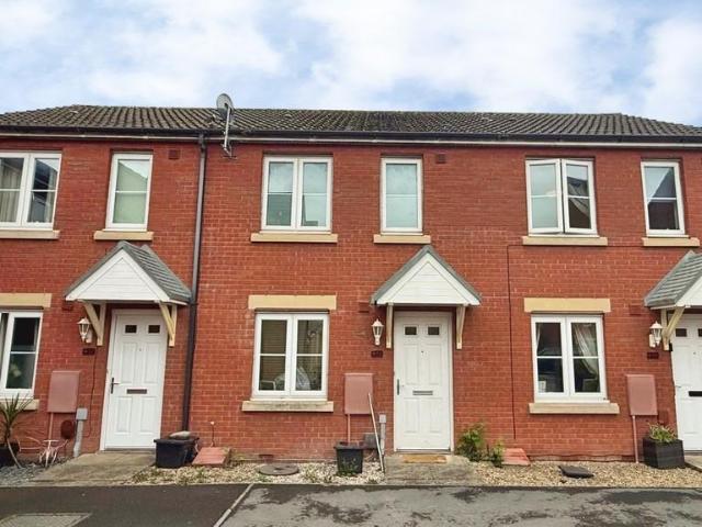 Primmers Place, Westbury 2 bed terraced house to rent £1,075 pcm £248 pw