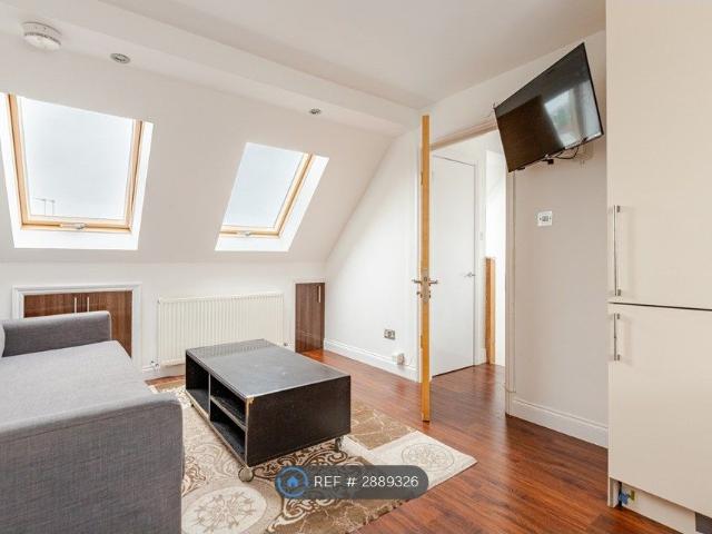 Primrose Way, Wembley HA0, Room to rent, £600 pcm | PrimeLocation