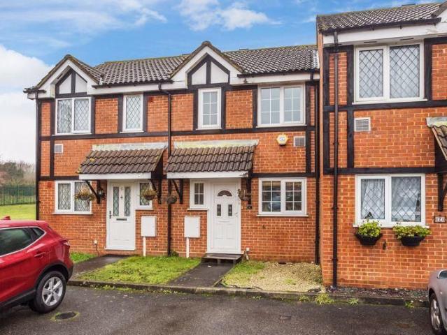 Primrose Close, Wallington SM6, 2 bed terraced house to rent, £1,800 pcm | PrimeLocation