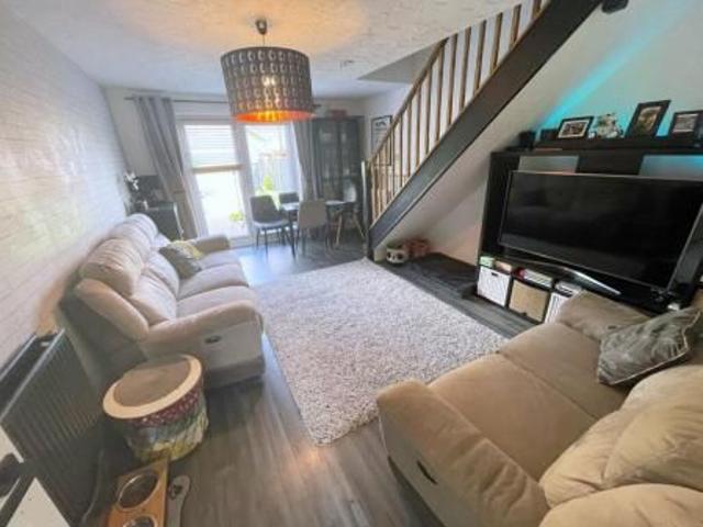 Primrose Drive, Branston, DE14