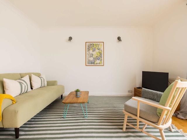 Primrose Hill NW1, 2 bed flat to rent, £6,243 pcm | PrimeLocation