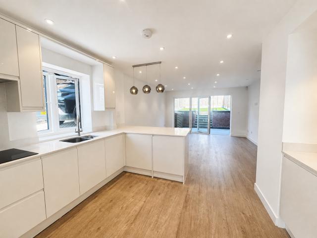 Primrose Hill, Kings Langley, WD4