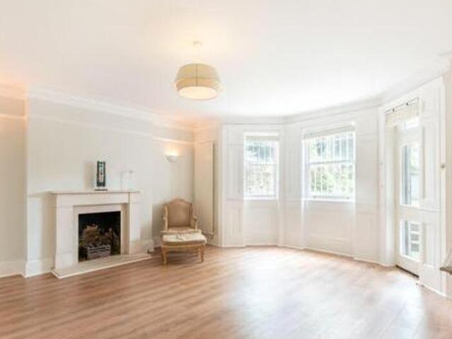 Primrose Hill Road, London, 2 Bedroom Apartment