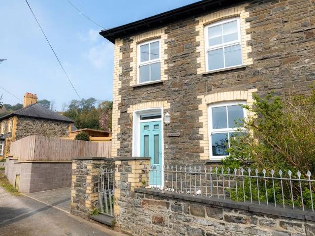 Primrose Hill SY23, 2 bed semi detached house to rent, £800 pcm | PrimeLocation
