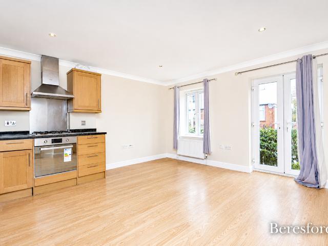 Primrose Place, South Primrose Hill CM1, 1 bed flat to rent, £1,150 pcm | PrimeLocation
