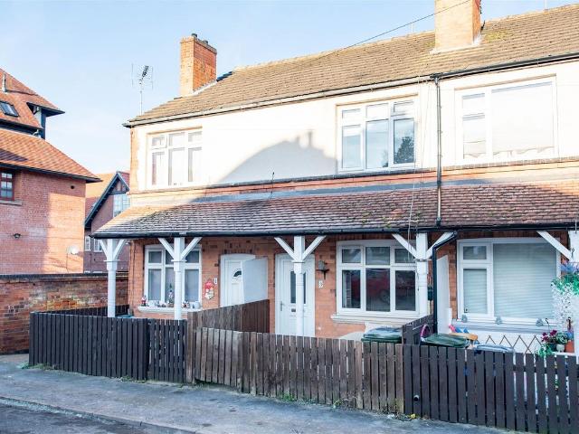 Primrose Street, Carlton, Nottingham NG4, 2 bed terraced house to rent, £800 pcm | PrimeLocation