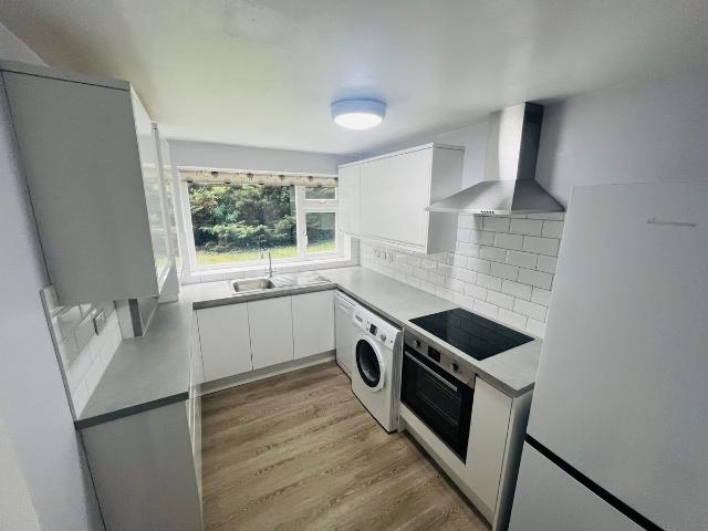 Prince Andrew Close, Maidenhead SL6, 3 bed flat to rent, £1,650 pcm | PrimeLocation