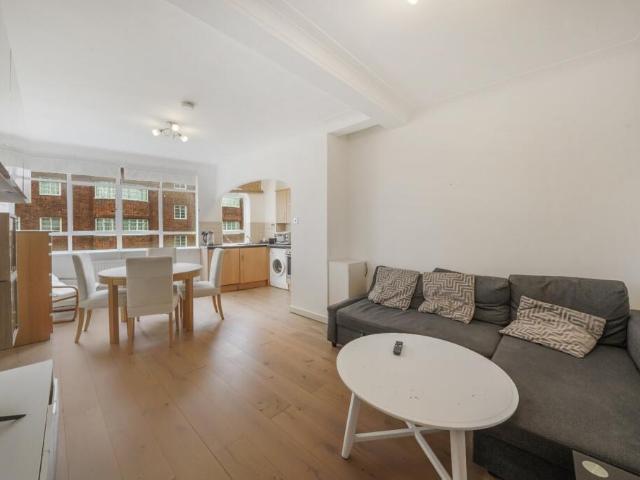 Prince Albert Road, London, NW8 1 bed apartment to rent £2,550 pcm £588 pw