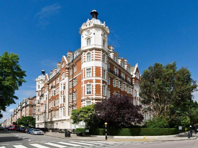 Prince Albert Road, London, NW8 3 bed apartment to rent £7,250 pcm £1,673 pw