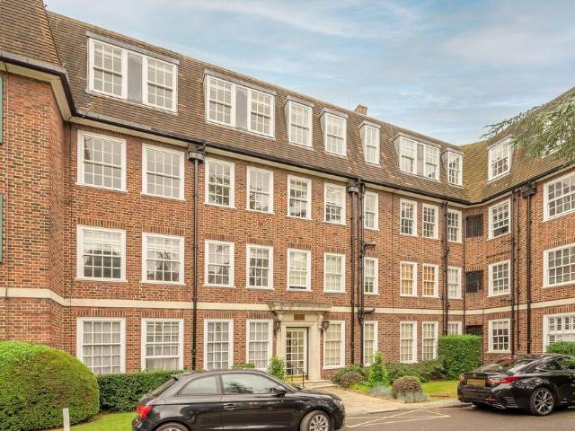 Prince Arthur Road, Hampstead. 2 bed flat to rent £6,067 pcm £1,400 pw