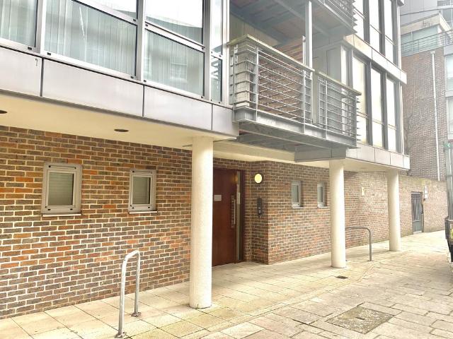 Prince George House, Portsmouth, PO1 Studio to rent £1,125 pcm £260 pw