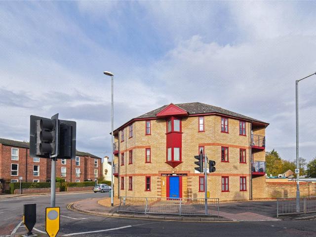 Prince Henry Court, Victoria Road, Cambridge CB4, 1 bed flat to rent, £1,350 pcm | PrimeLocation