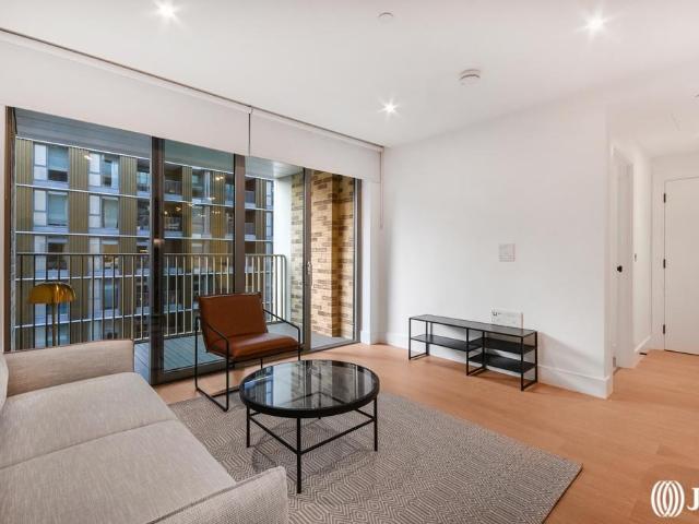 Prince of Wales Drive, London SW11 1 bed apartment to rent £3,163 pcm £730 pw