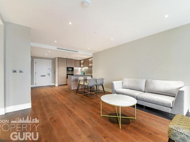 Prince Of Wales Drive, London, SW11 2 bed apartment to rent £4,250 pcm £981 pw