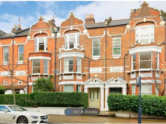 Prince Of Wales Drive, London SW11, 2 bed flat to rent, £2,900 pcm | PrimeLocation