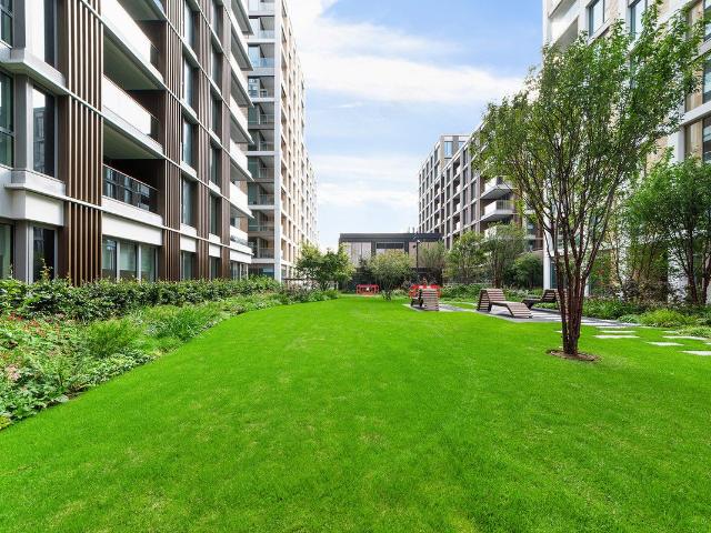 Prince Of Wales Drive, London SW11, 2 bed flat to rent, £4,100 pcm | PrimeLocation