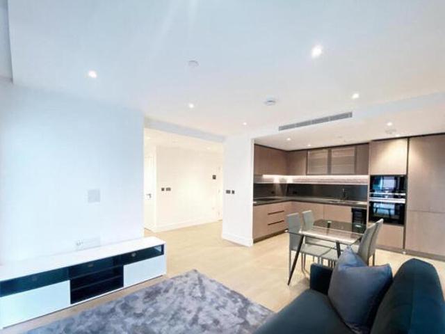 Prince Of Wales Drive, London, 2 Bedroom Apartment
