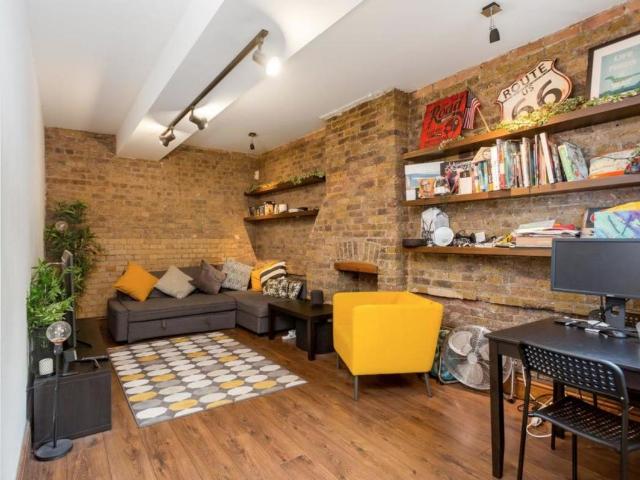Prince Of Wales Passage, London NW1, 1 bed flat to rent, £2,400 pcm | PrimeLocation