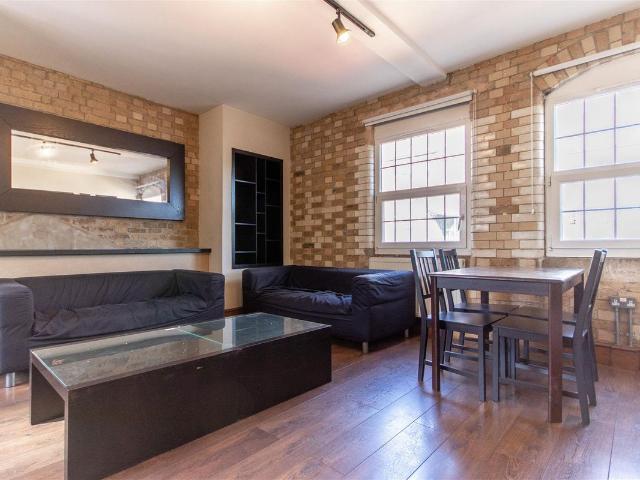 Prince Of Wales Passage NW1, 2 bed flat to rent, £3,100 pcm | PrimeLocation