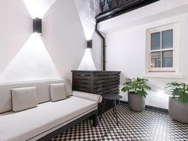 Prince Of Wales Terrace, W8 3 bed flat to rent £16,748 pcm £3,865 pw
