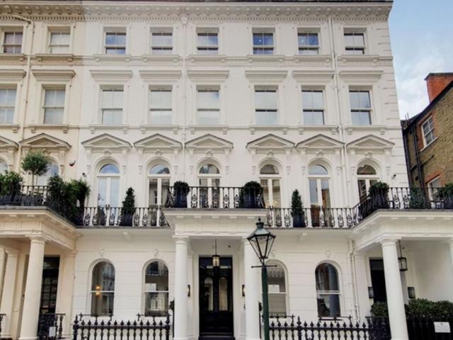 Prince Of Wales Terrace, Kensington, London W8, 2 bed flat to rent, £19,500 pcm | PrimeLocation